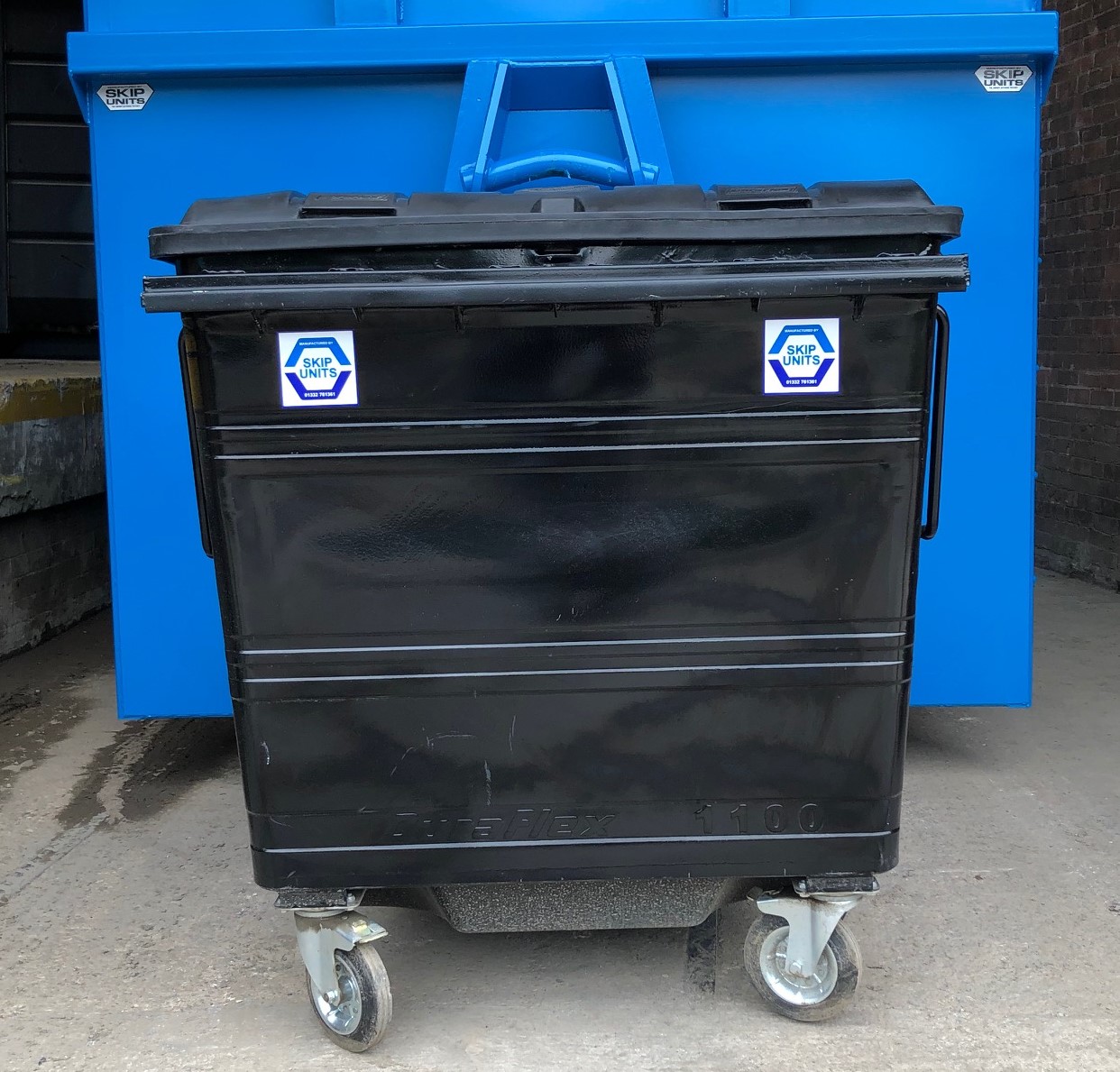 1100 litre wheeled bin - Skip Units